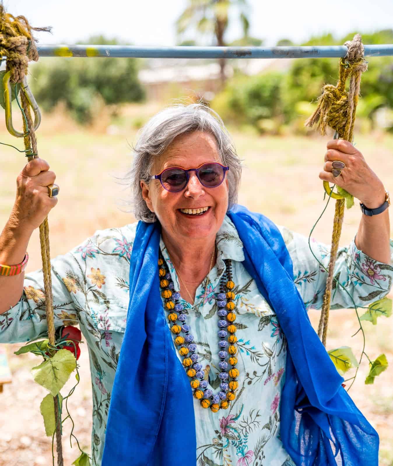 דרך נשית עם רוני סזיר. טיולי נשים מפנקים בארץ ובעולם